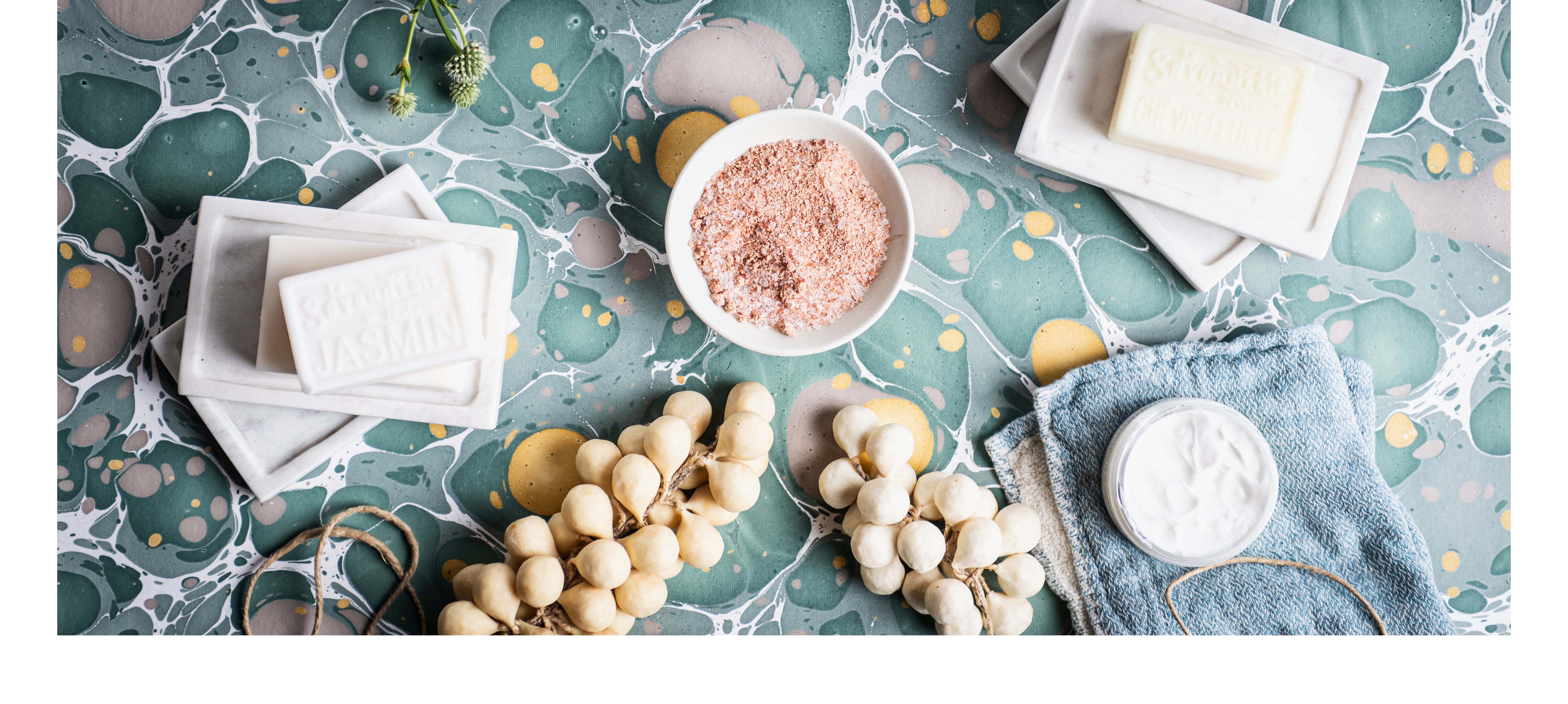 Bath – Blanche + Mimi