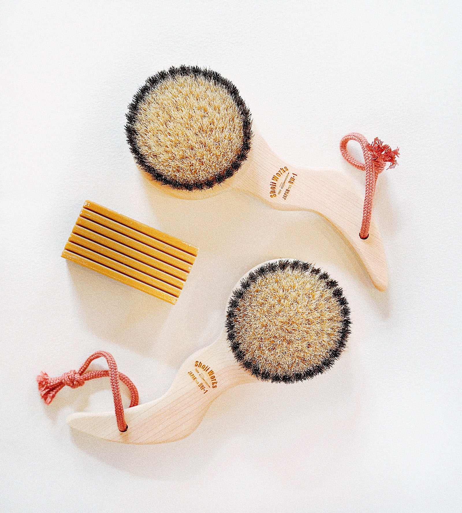 Body Brush – Blanche + Mimi