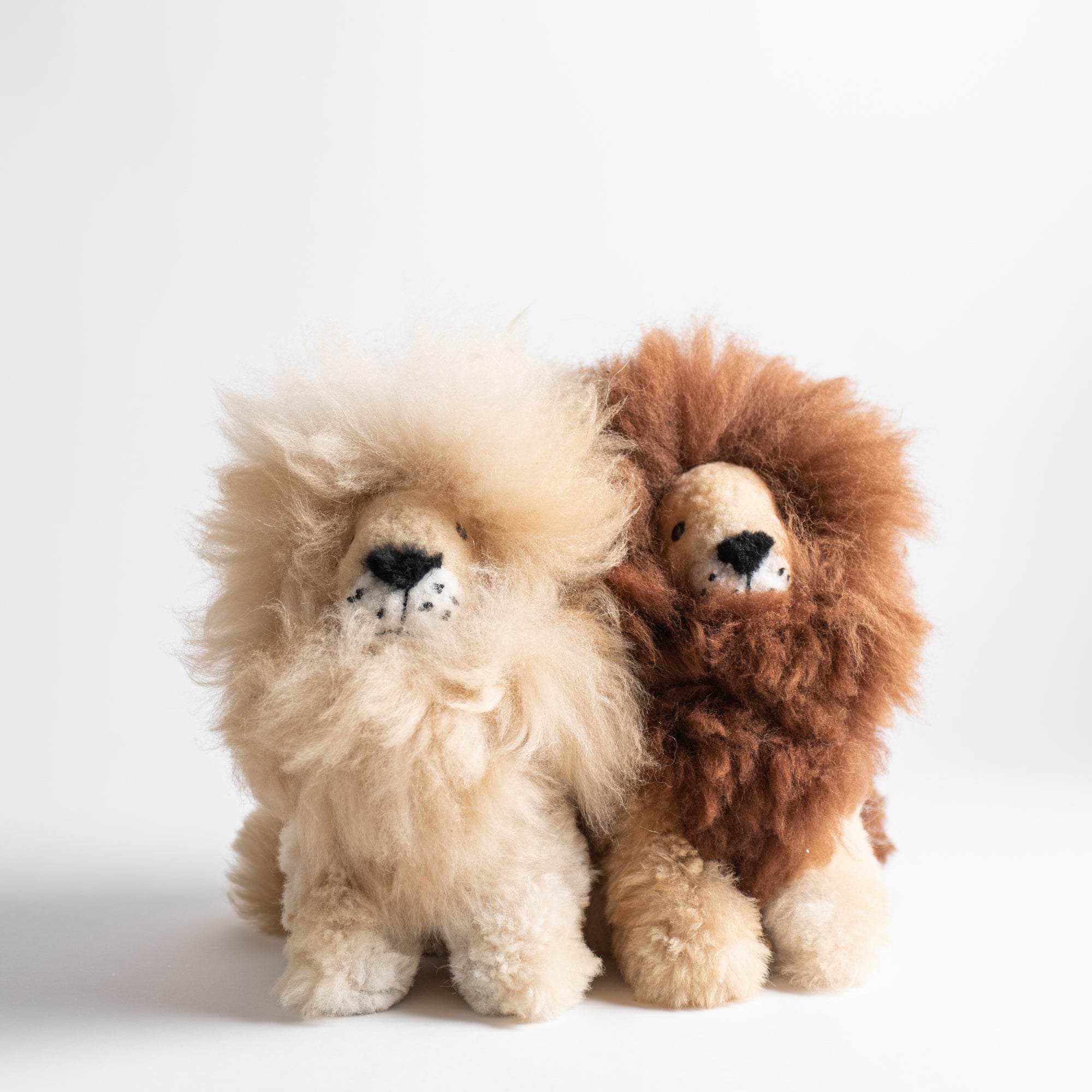 Alpaca Lion – Blanche + Mimi